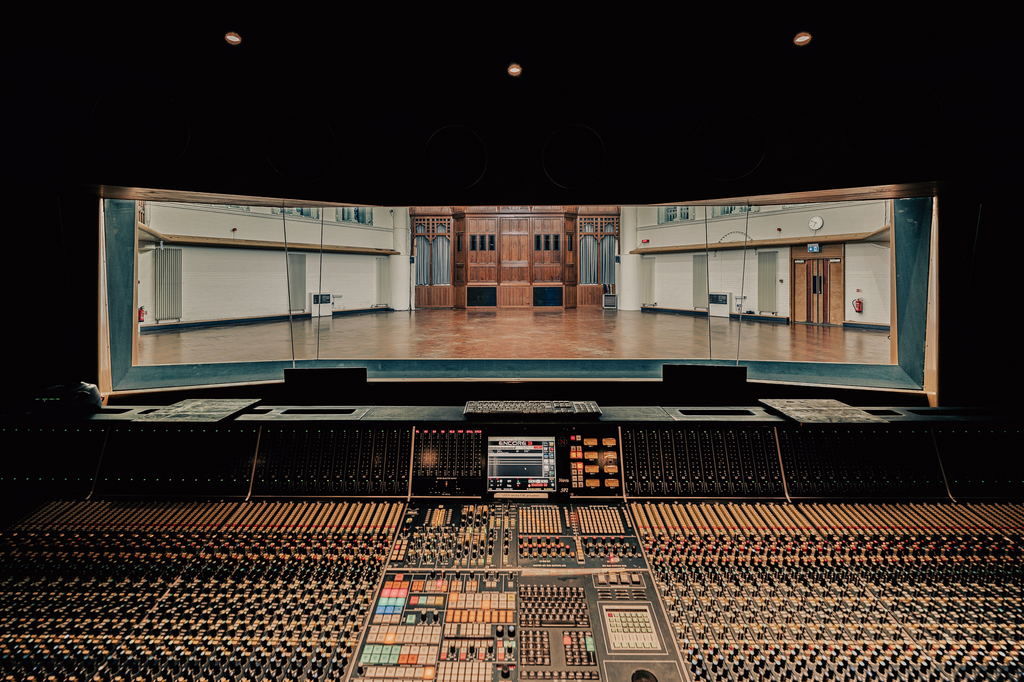 AIR Studios Reverb Essentials – Convolution Reverb Plugin | Spitfire Audio